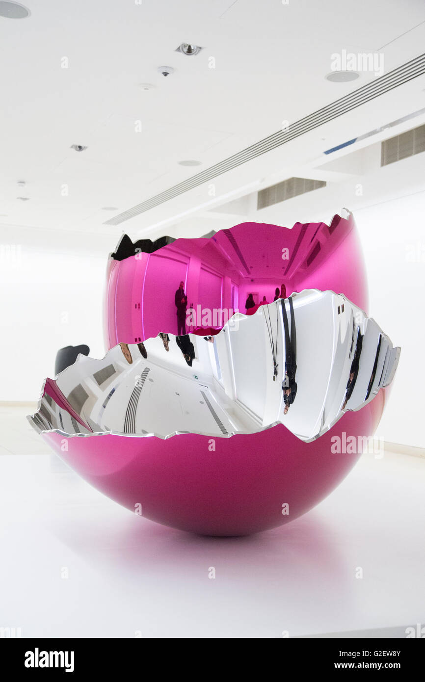 Jeff Koons Celebration