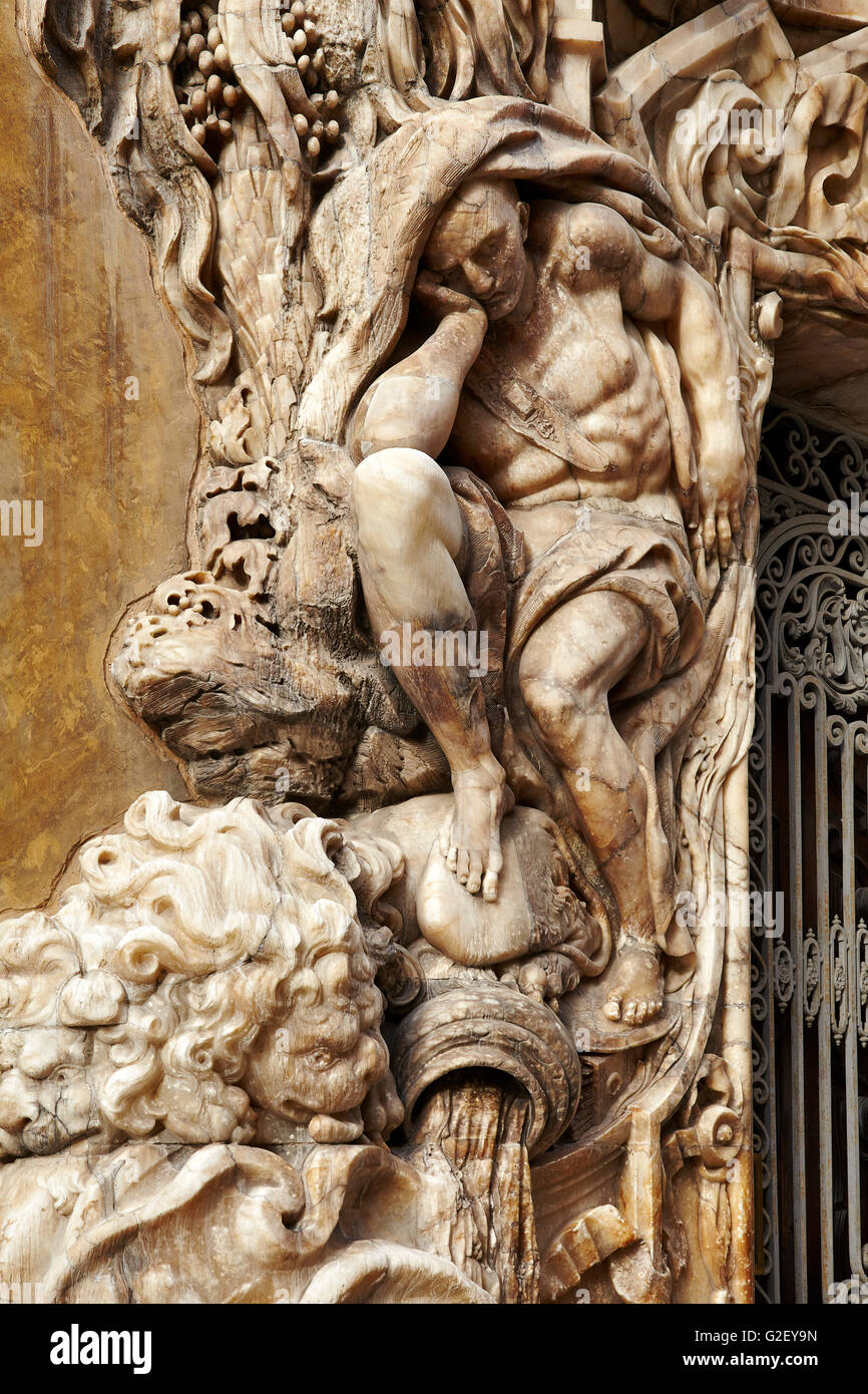 Escultura rococo hi-res stock photography and images - Alamy