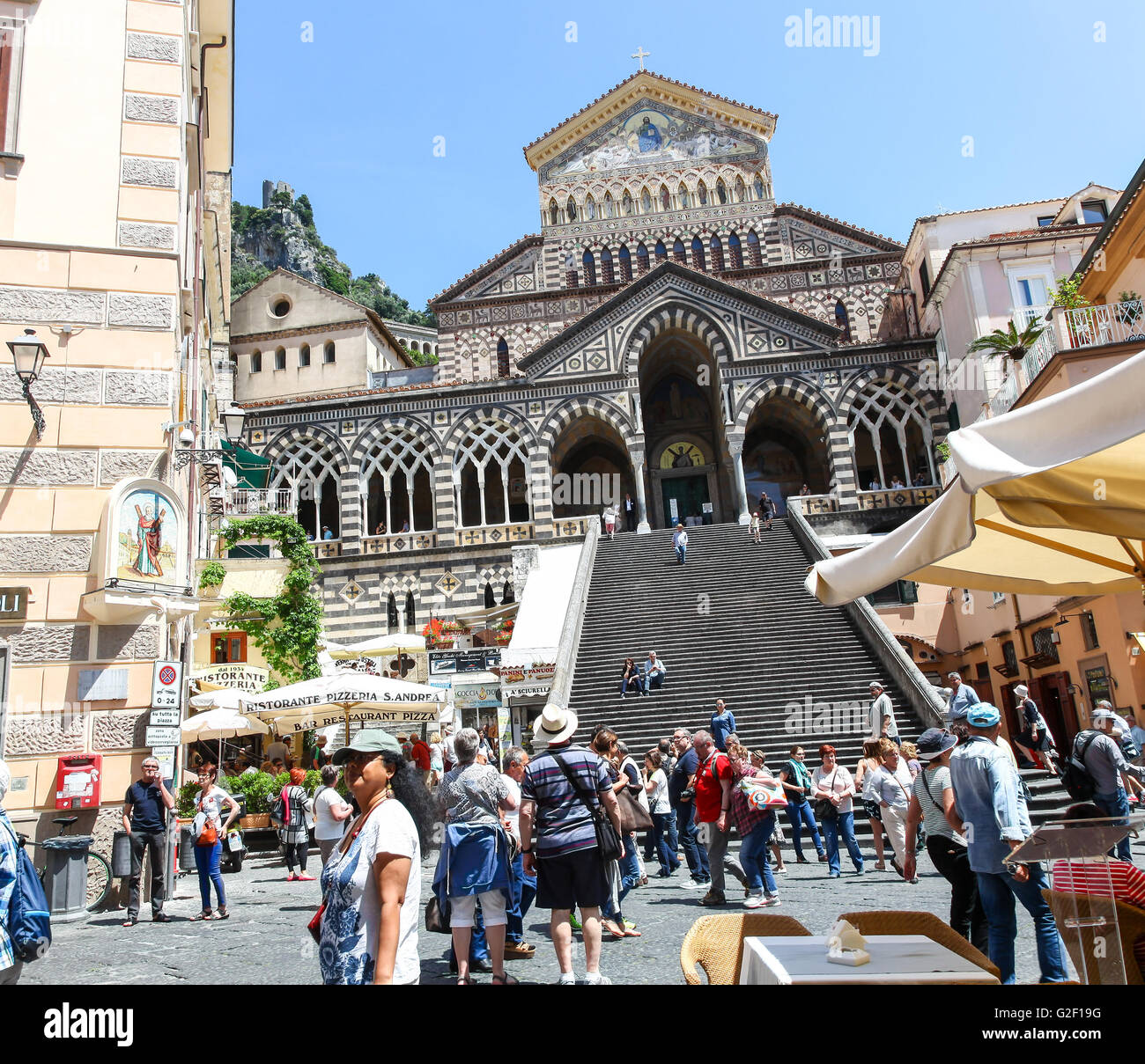 Amalfi cathedral steps hi-res stock photography and images - Alamy