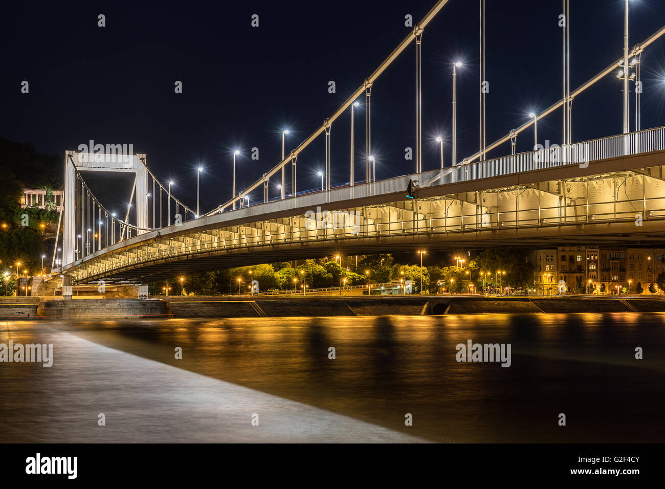 Elizabeth bridge hi-res stock photography and images - Alamy