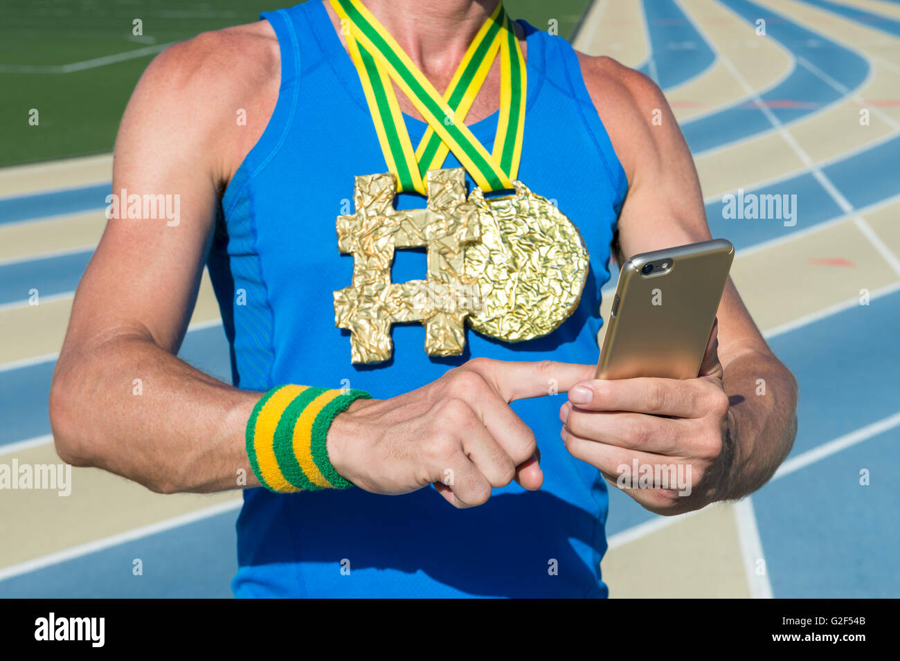 Gold medal athlete standing running hi-res stock photography and images ...