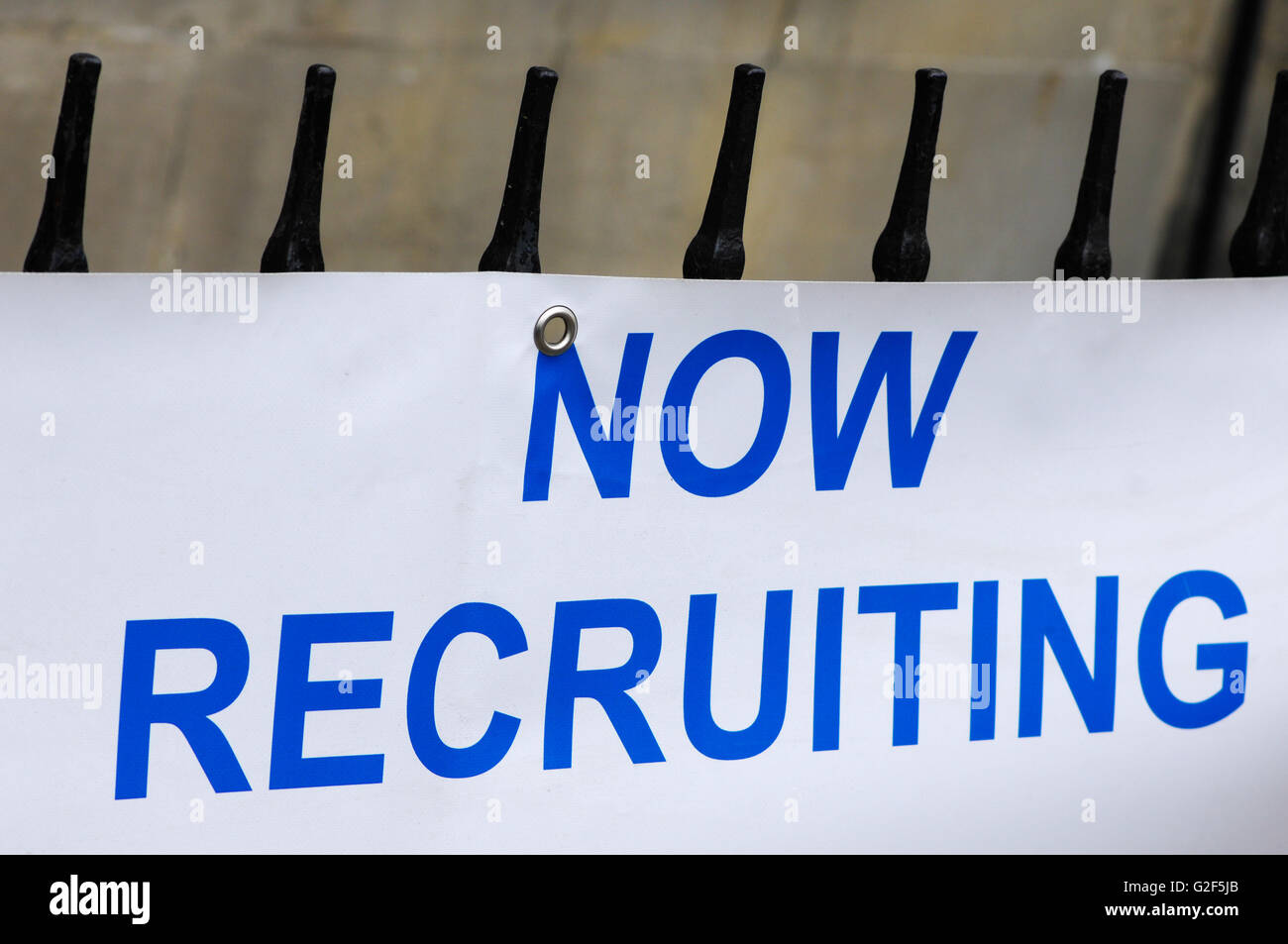 Recruiting now sign hi-res stock photography and images - Alamy
