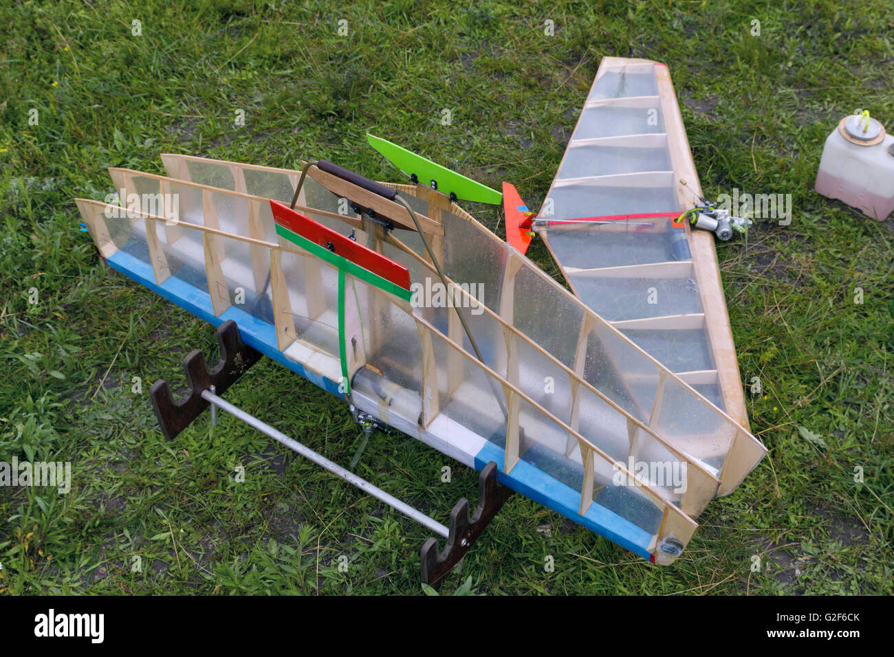 Flight wing model hi-res stock photography and images - Alamy