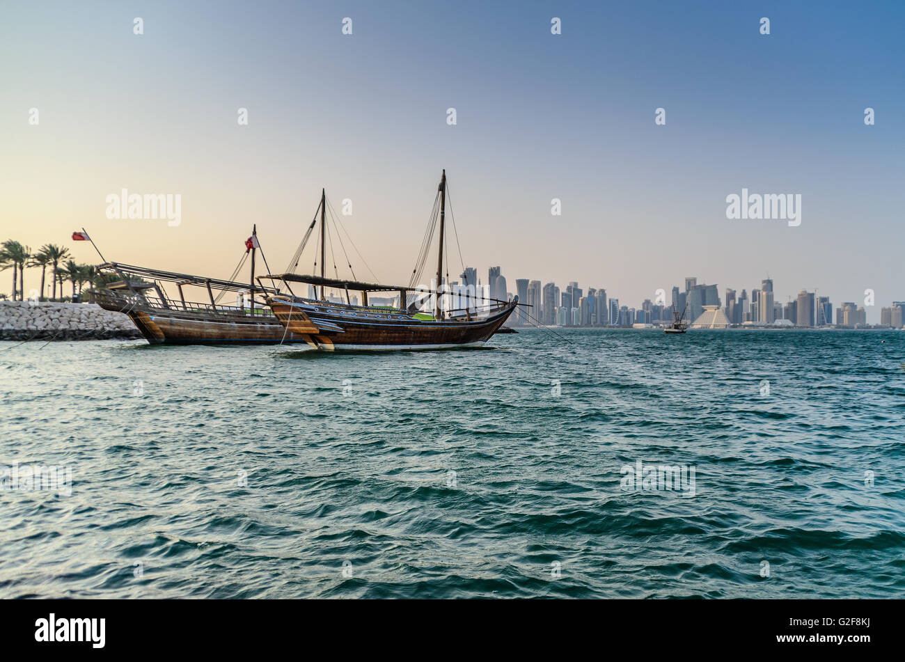 Traditional arabic dhow wooden boat hi-res stock photography and images ...