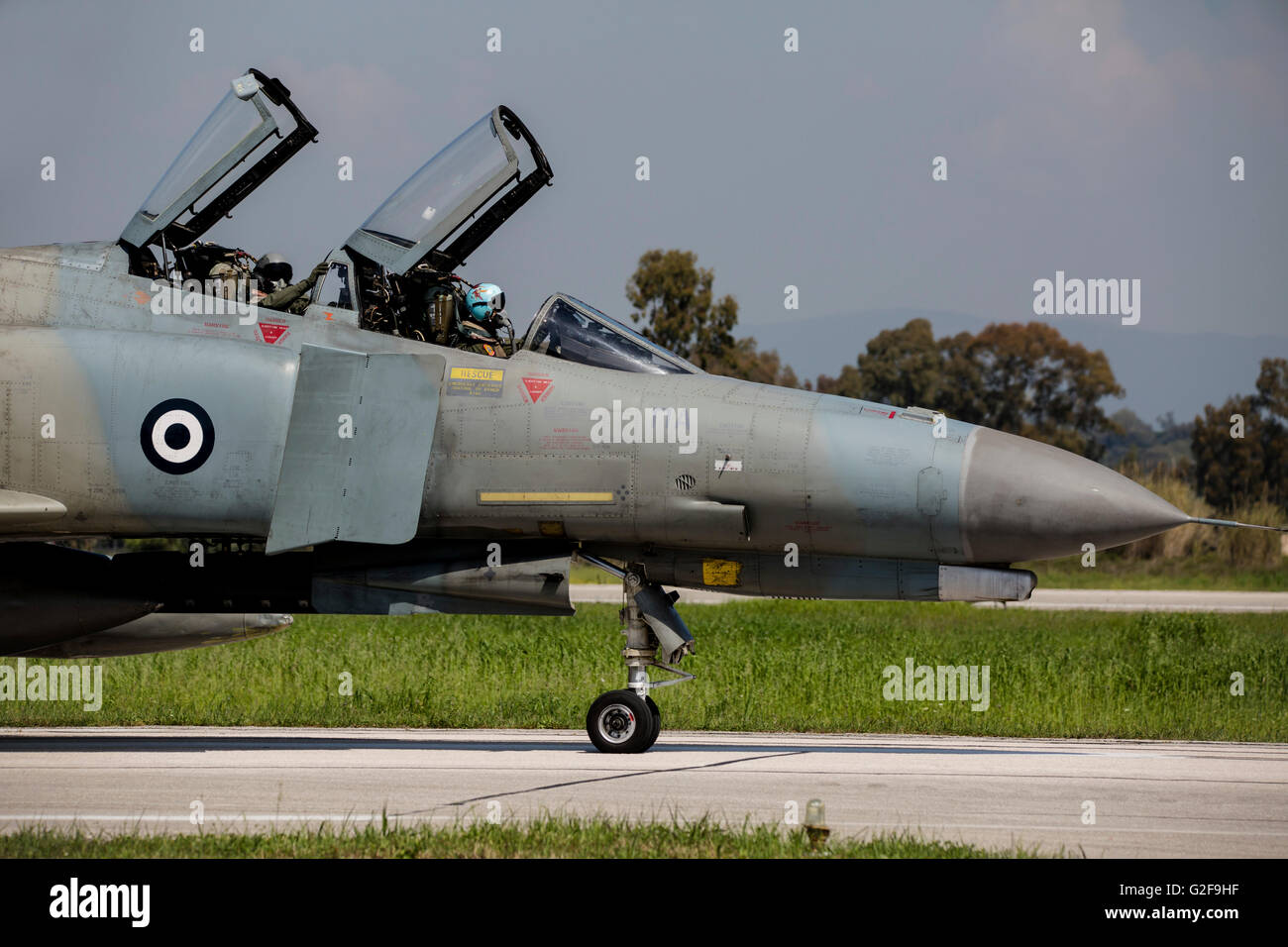 F 4 phantom cockpit hi-res stock photography and images - Alamy