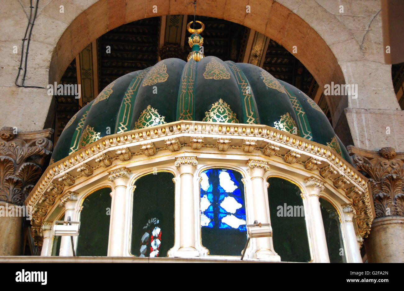 Damascus - Inside Umayyad Mosque Stock Photo - Alamy