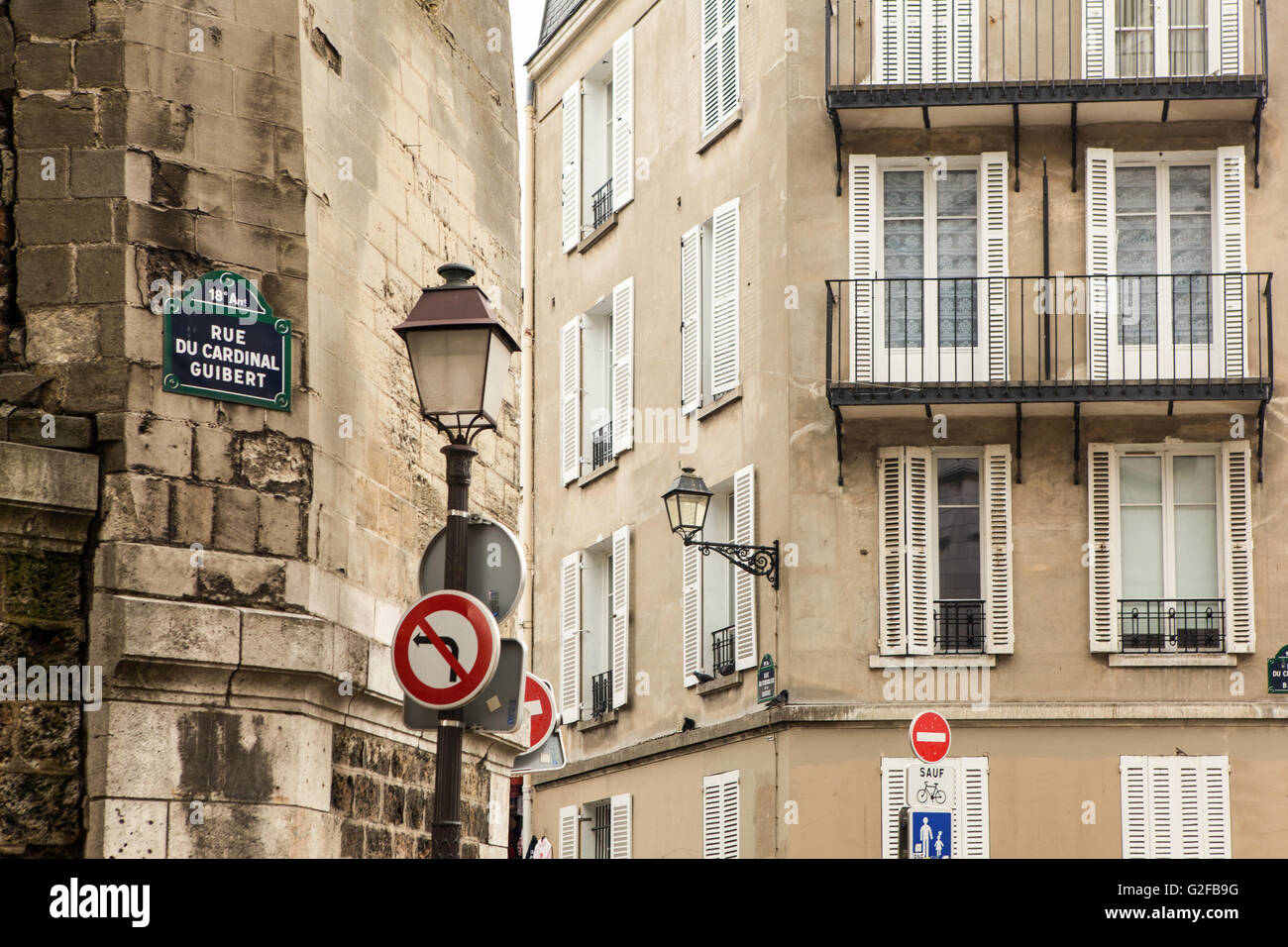 Parisian street photo of classic architecture and buildings. France ...