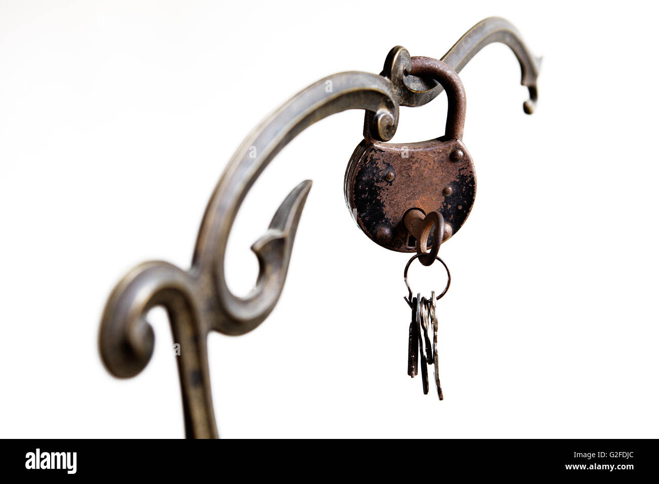 Metal lock and key hi-res stock photography and images - Alamy