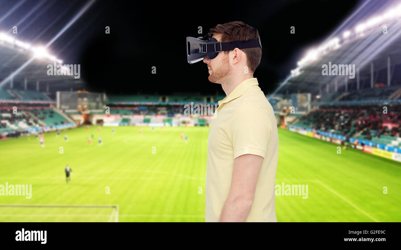 Video game football interactive hi-res stock photography and images - Alamy