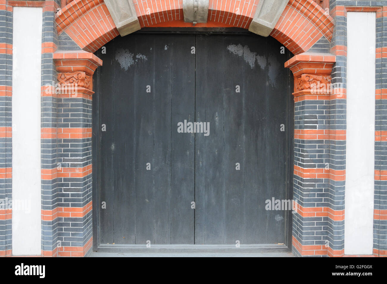 Shikumen hi-res stock photography and images - Alamy