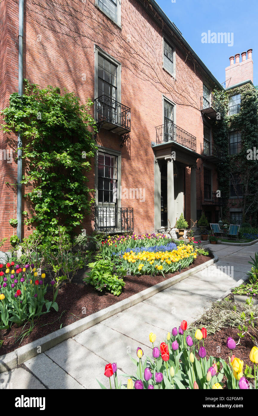 29a Chestnut Street, late 18th century townhouse, Boston, Massachusetts ...