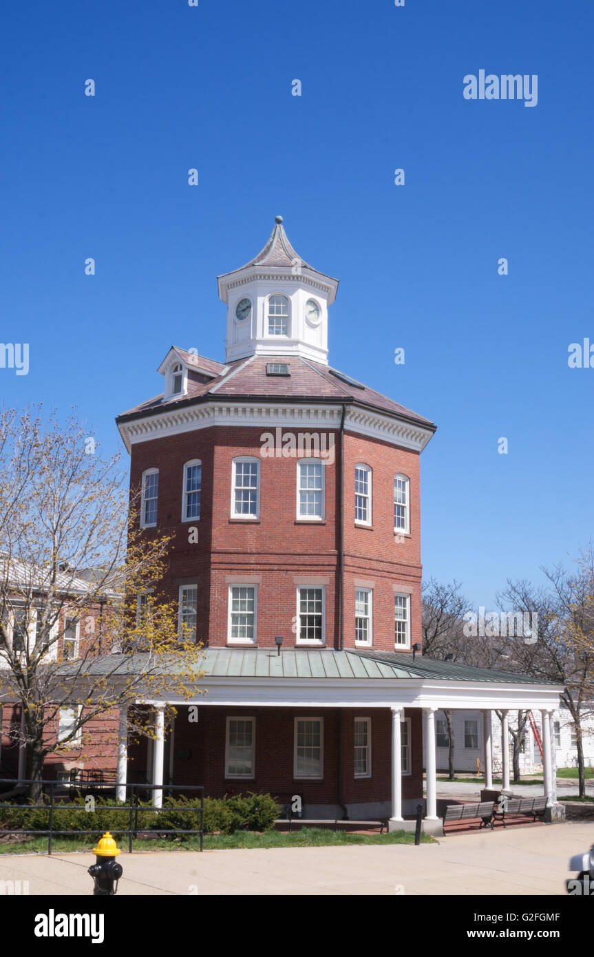 The Muster House, octagonal building, Charlestown Navy Yard, Boston ...