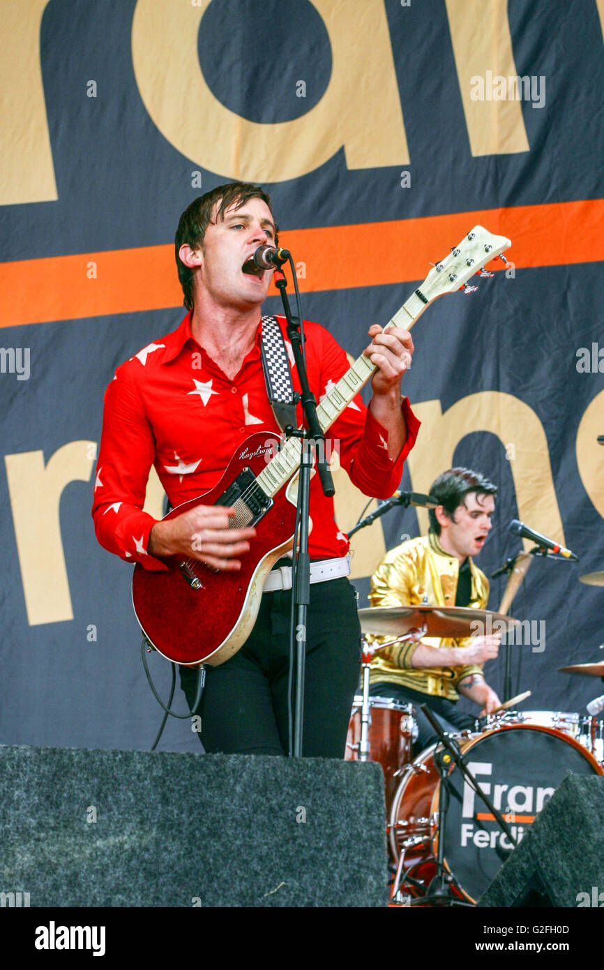 Franz Ferdinand performing at the Reading Festival 2004, Reading ...