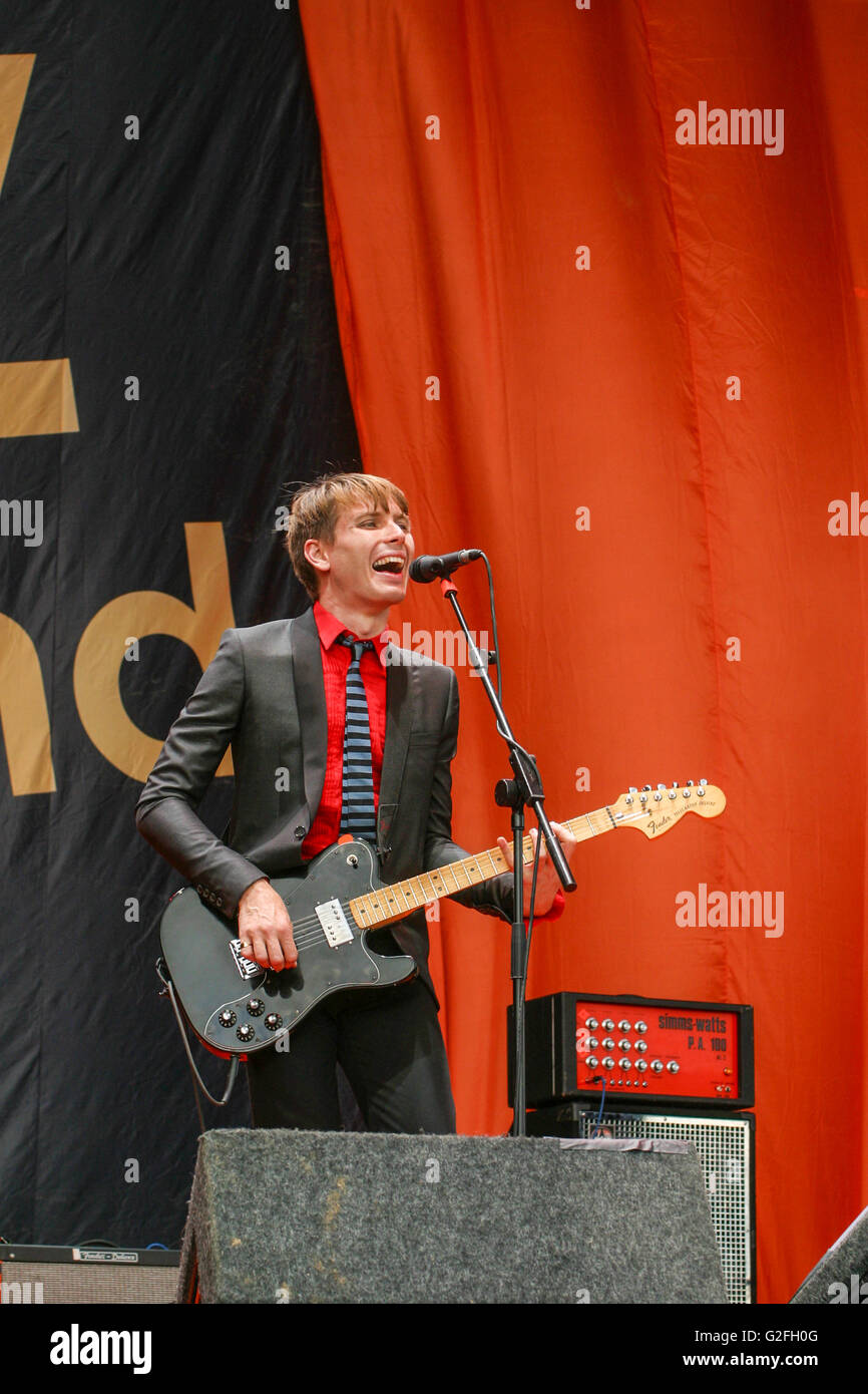 Franz Ferdinand performing at the Reading Festival 2004, Reading ...