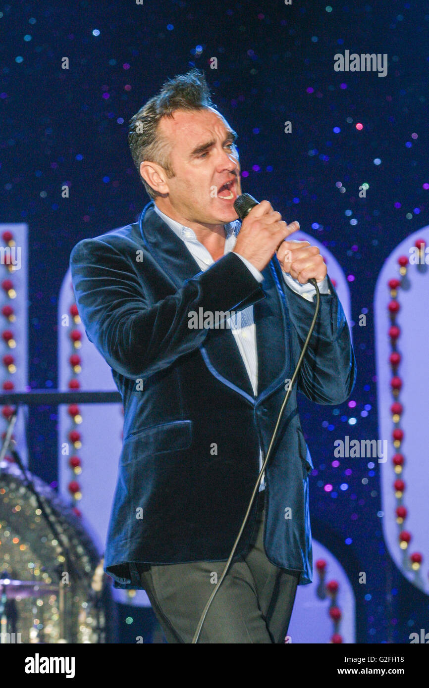 Morrissey performing at the Reading Festival 2004, Reading, England ...