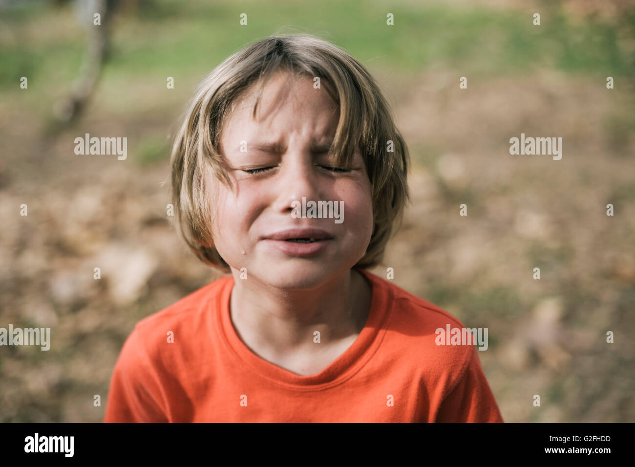 Young crying child hi-res stock photography and images - Alamy
