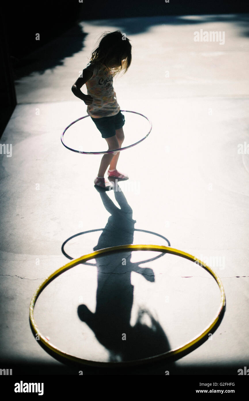 Hula girl silhouette hi-res stock photography and images - Alamy