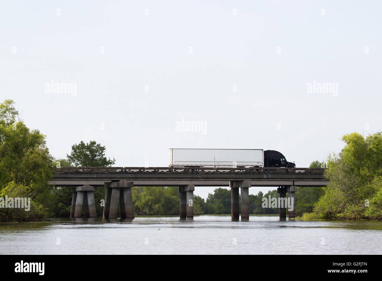 Truck on Atchafalaya swamp freeway, an 18.2 mile bridge crossing the ...