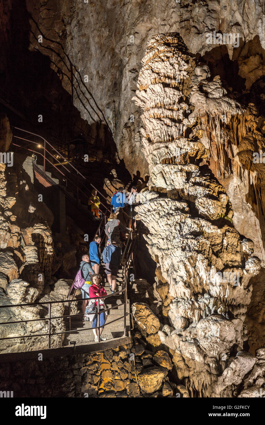 Borgo grotta gigante hi-res stock photography and images - Alamy