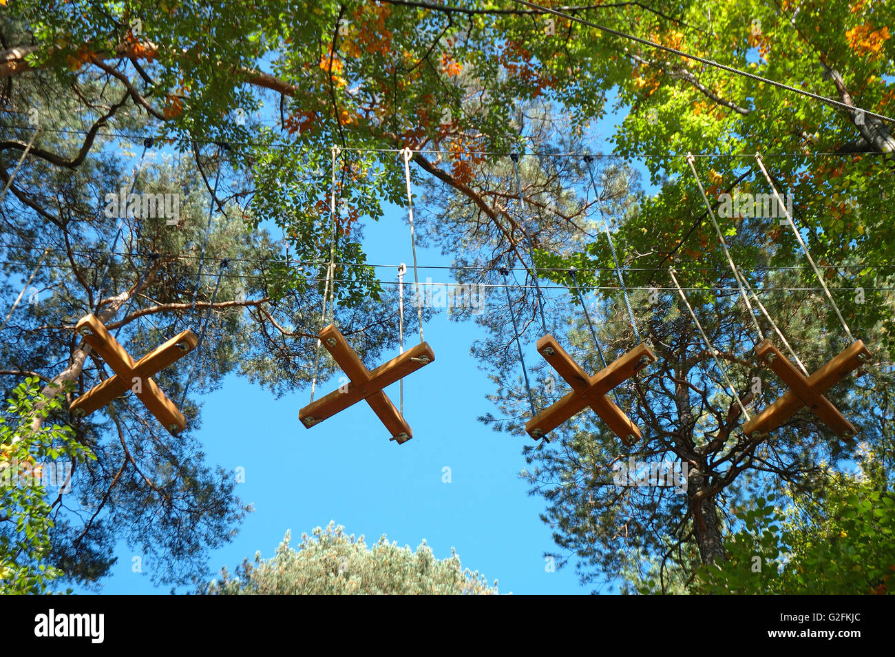 Logs obstacle course hi-res stock photography and images - Alamy