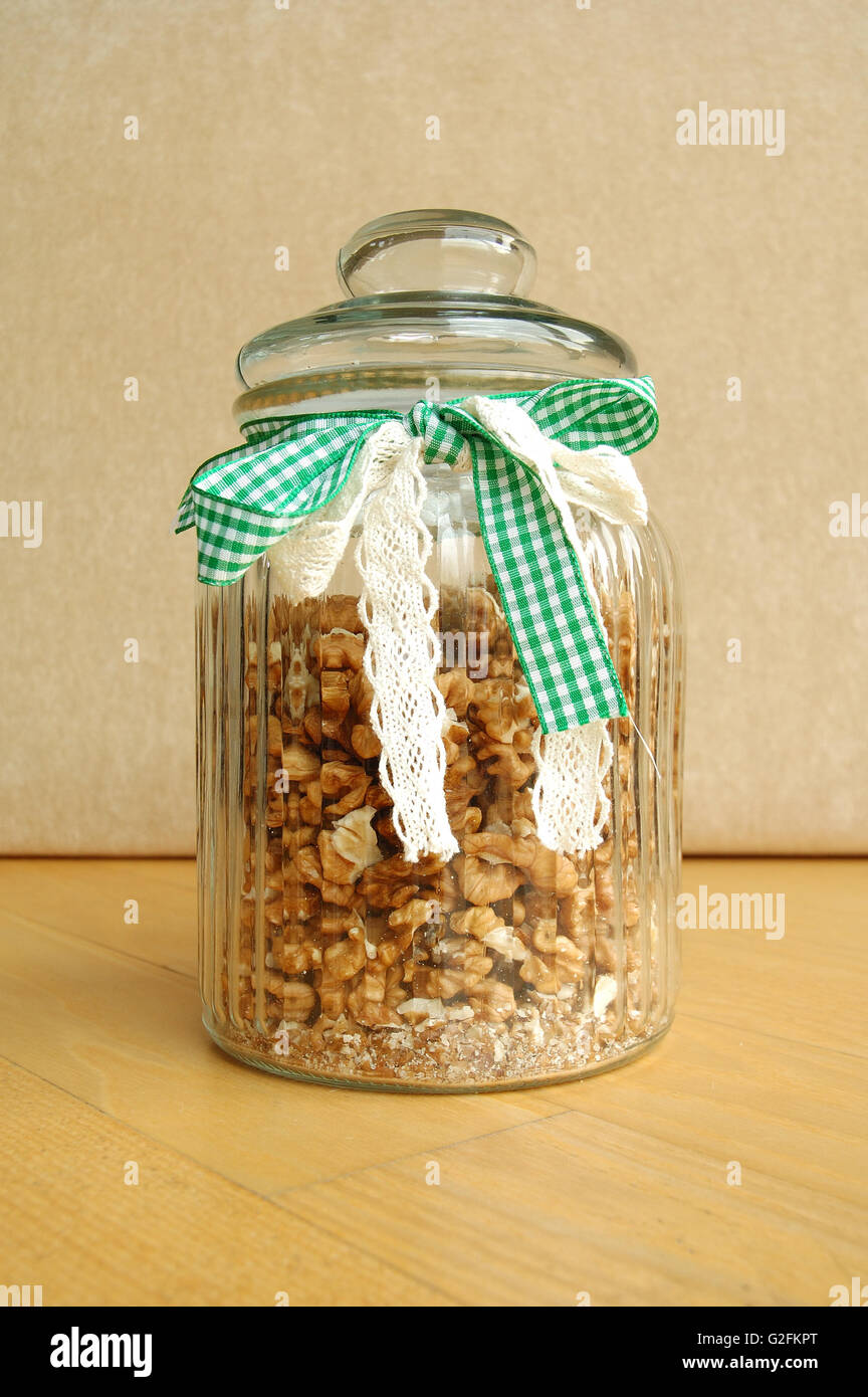 Cracked jar hi-res stock photography and images - Alamy