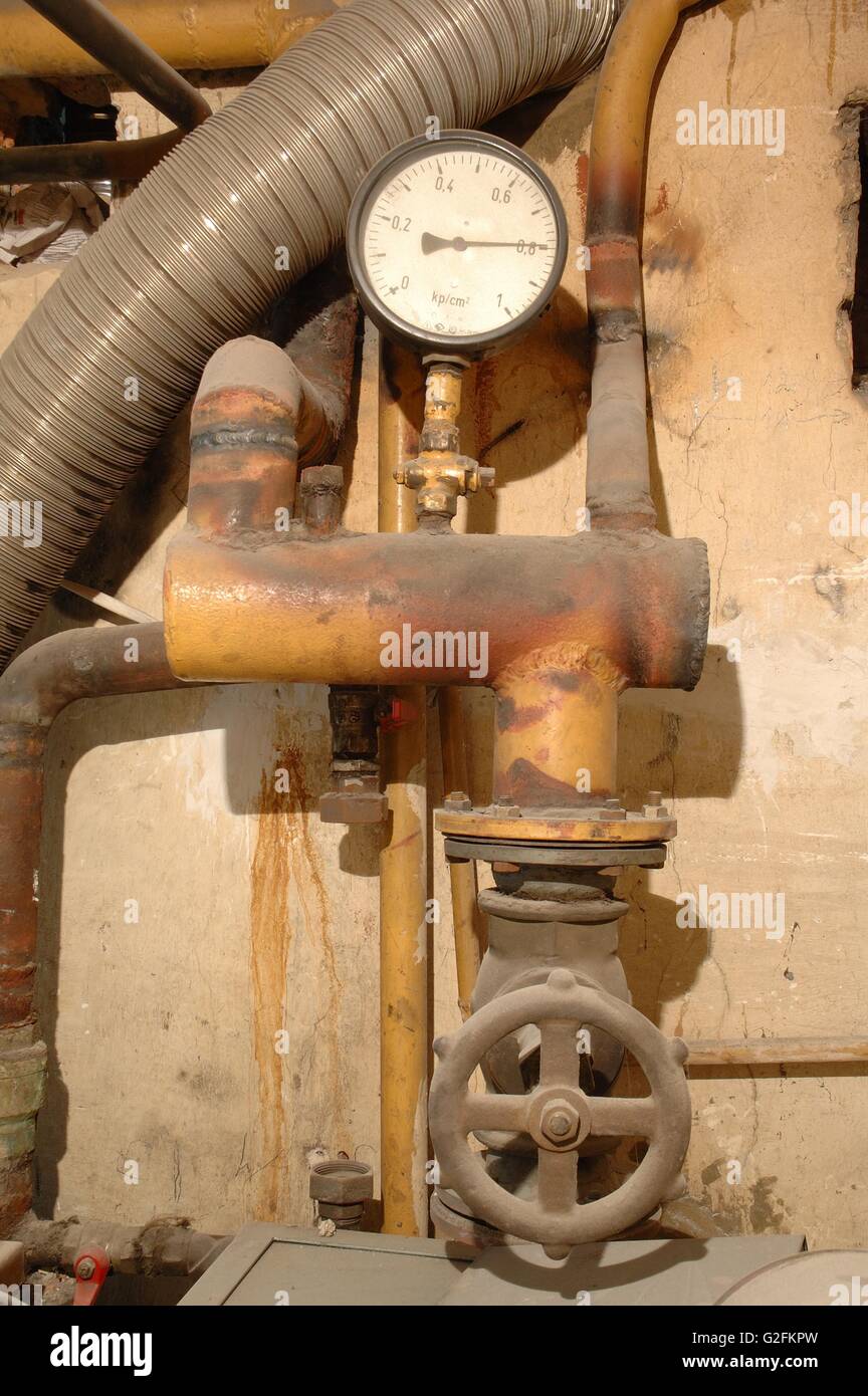 Old heating pipes hi-res stock photography and images - Alamy