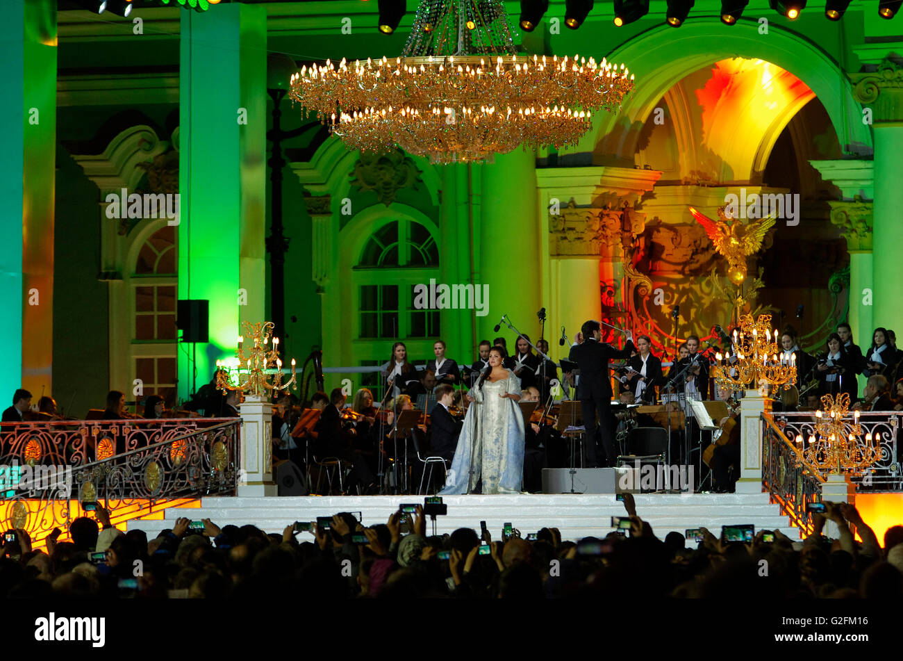 Anna netrebko concert hi-res stock photography and images - Alamy