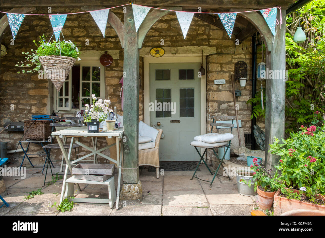 The porch of an English country garden Stock Photo - Alamy