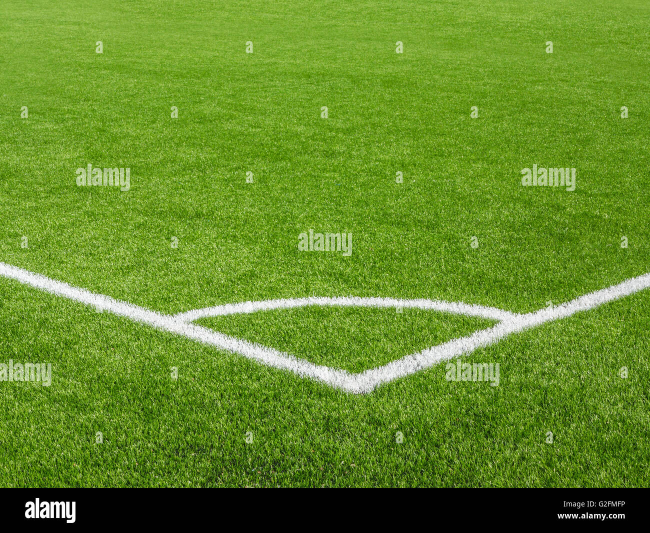 Perfect green soccer pitch hi-res stock photography and images - Alamy