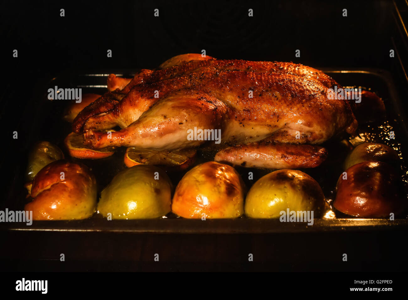 Cooking roast duck hi-res stock photography and images - Alamy