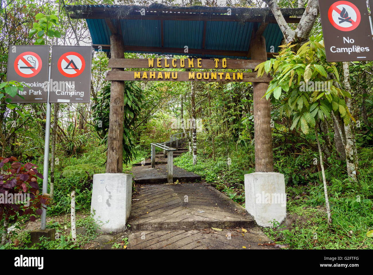 Road to Volcano Mount Mahawu. Tomohon. North Sulawesi. Indonesia Stock ...