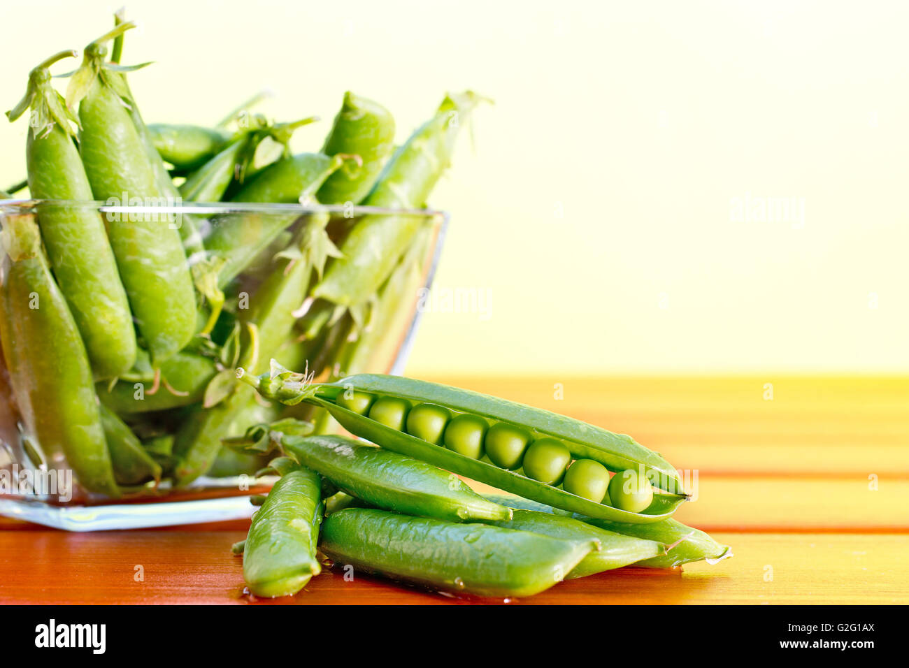 Peas detail hi-res stock photography and images - Alamy