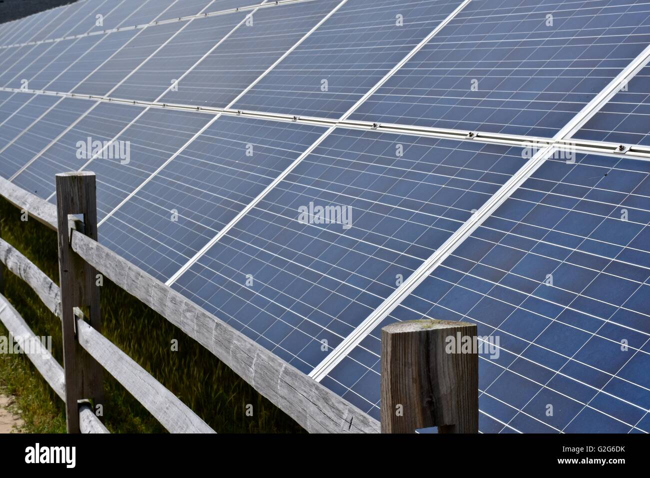 Solar panels at the beach to power facilities Stock Photo - Alamy