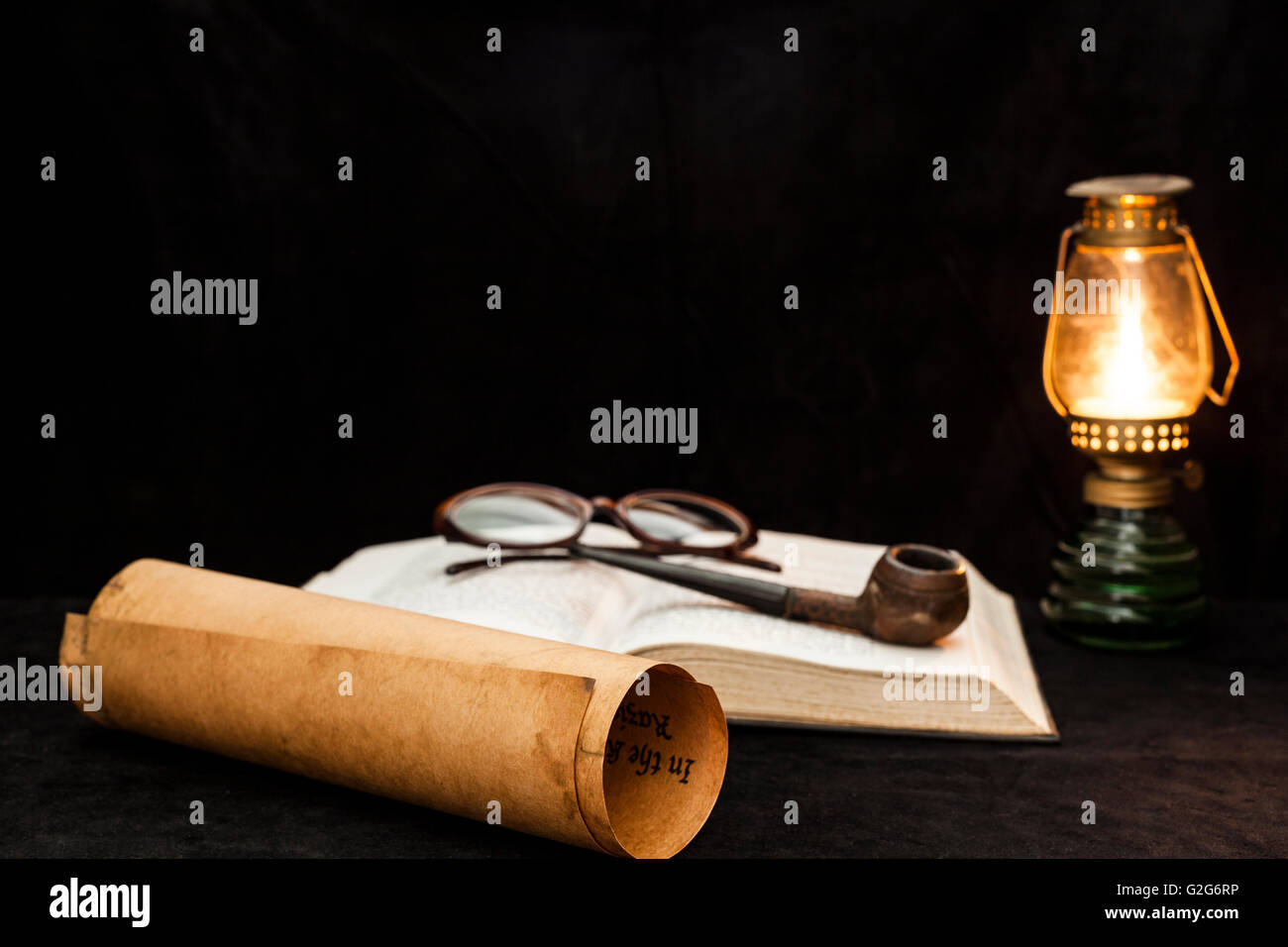 Scrool paper hi-res stock photography and images - Alamy