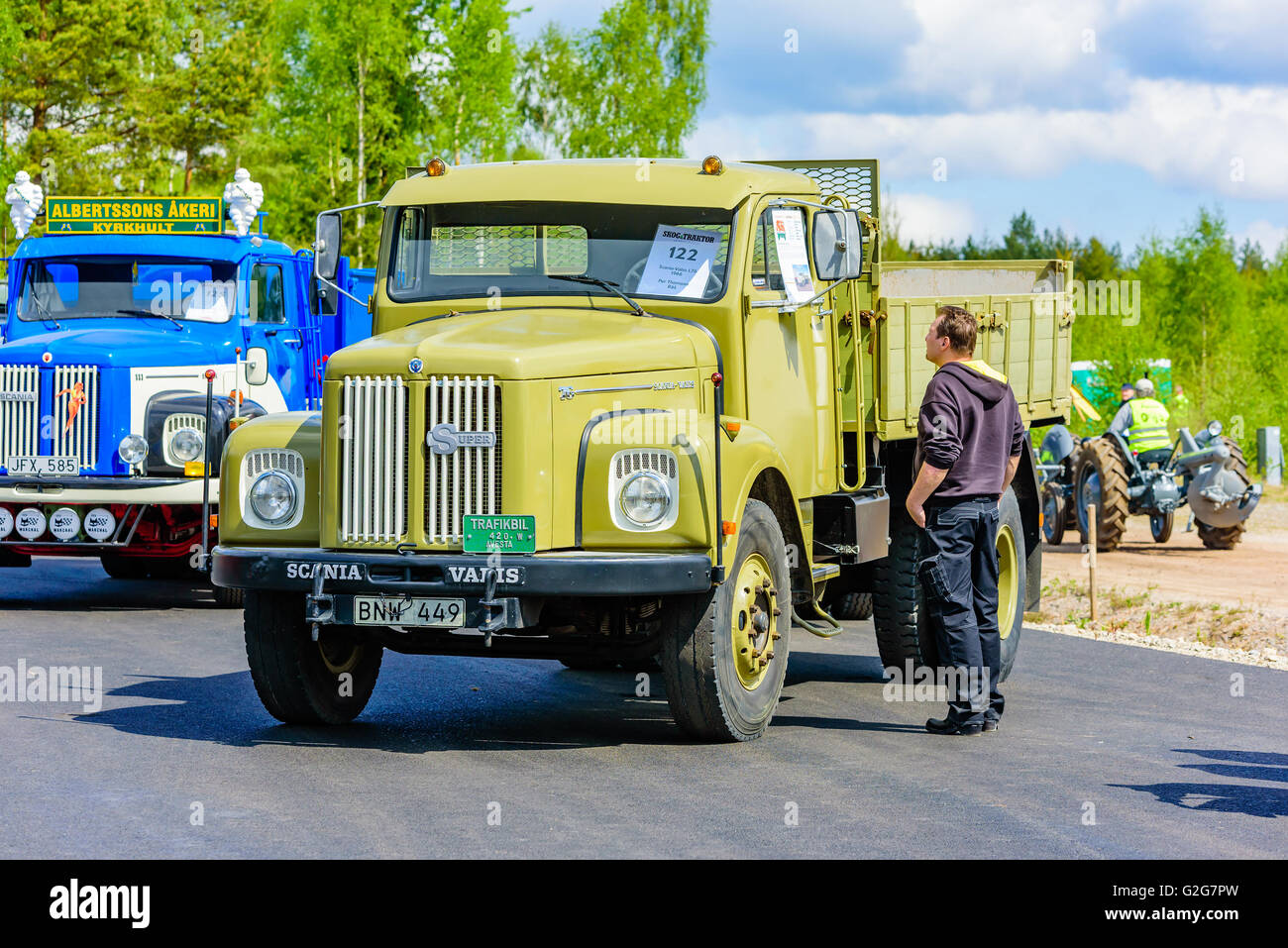 1966 tractor hi-res stock photography and images - Alamy