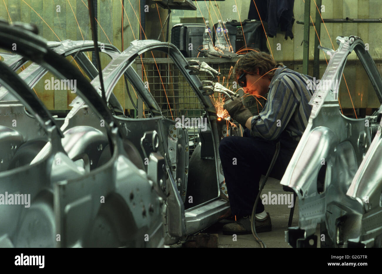 Welder works welding parts hi-res stock photography and images - Alamy