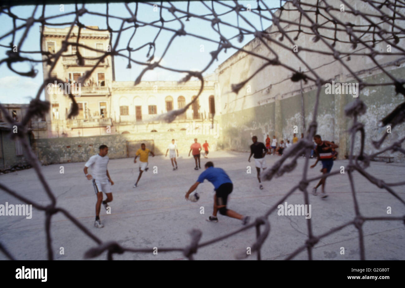 Fast playing soccer hi-res stock photography and images - Alamy