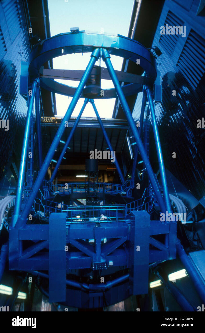 Subaru telescope mirror hi-res stock photography and images - Alamy