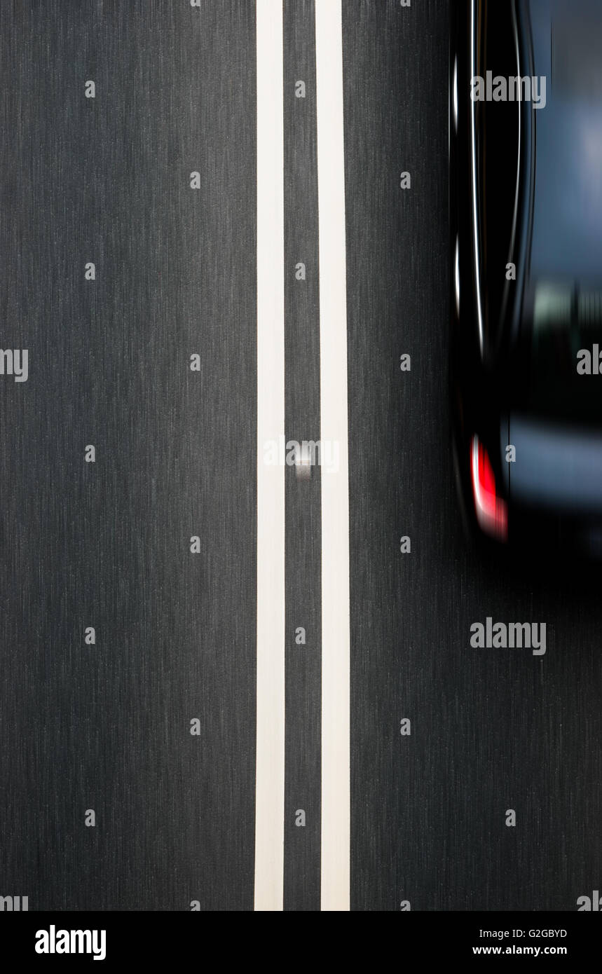 Car lines hi-res stock photography and images - Alamy