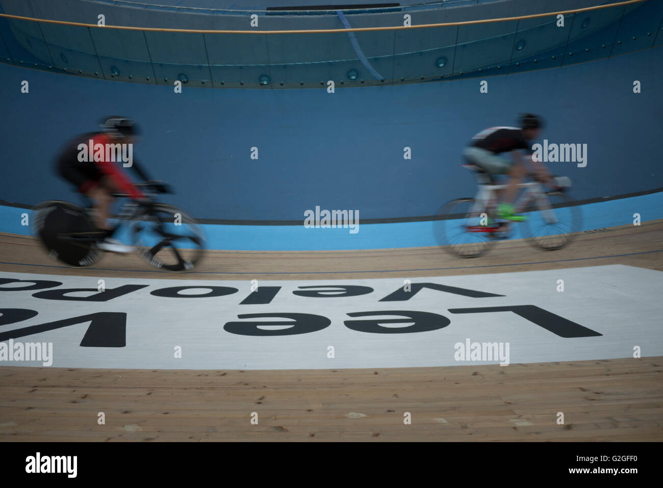 Olympic park stratford london velodrome velopark interior hi-res stock ...