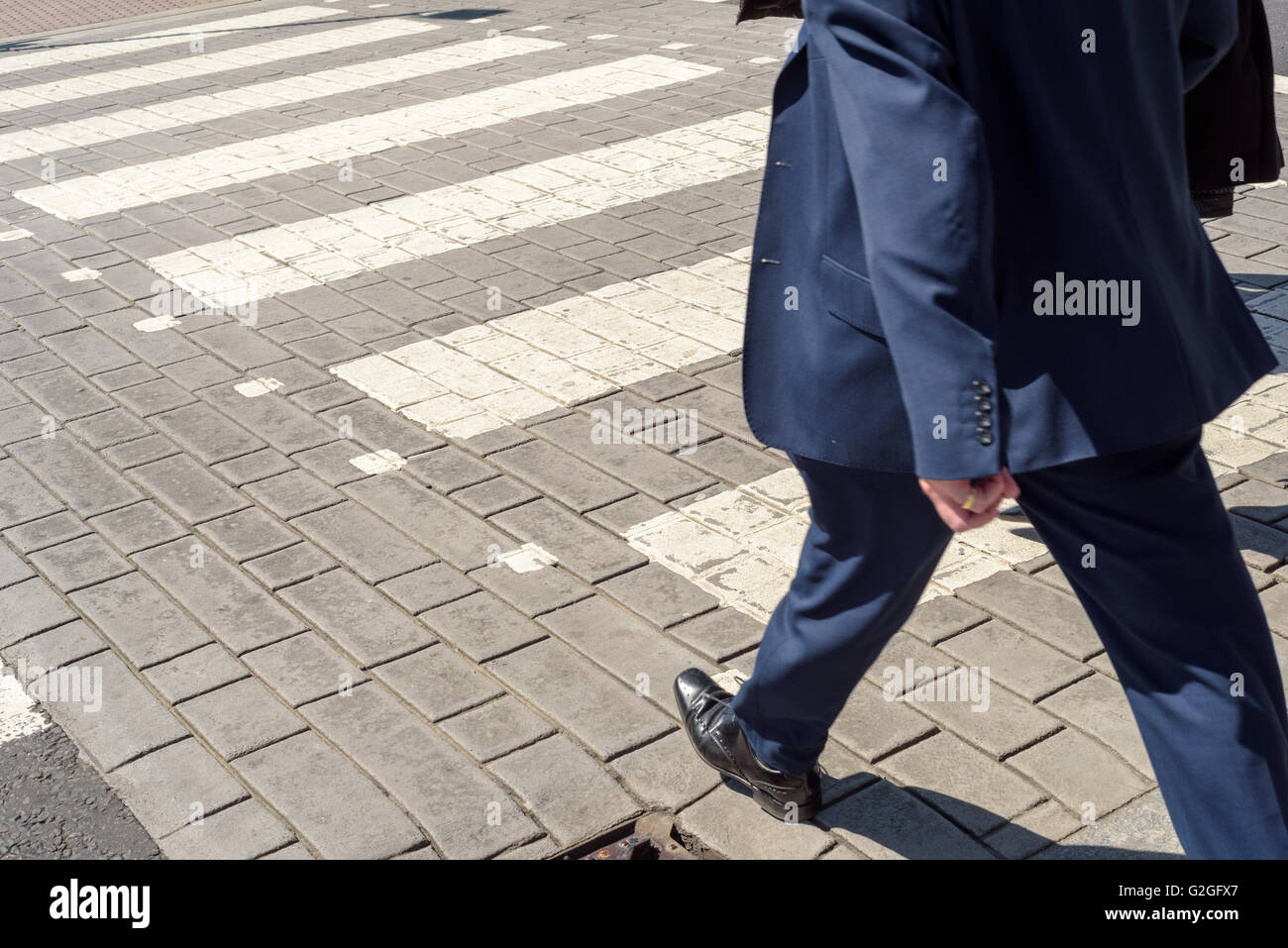 Man with no legs hi-res stock photography and images - Alamy