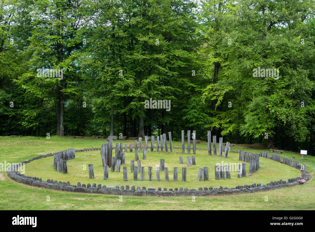 Overview of Circular Temple Ruins Stock Photo - Alamy