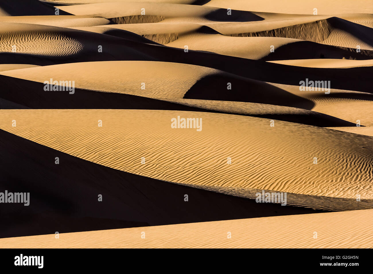 Tengger desert, Inner Mongolia, China Stock Photo - Alamy