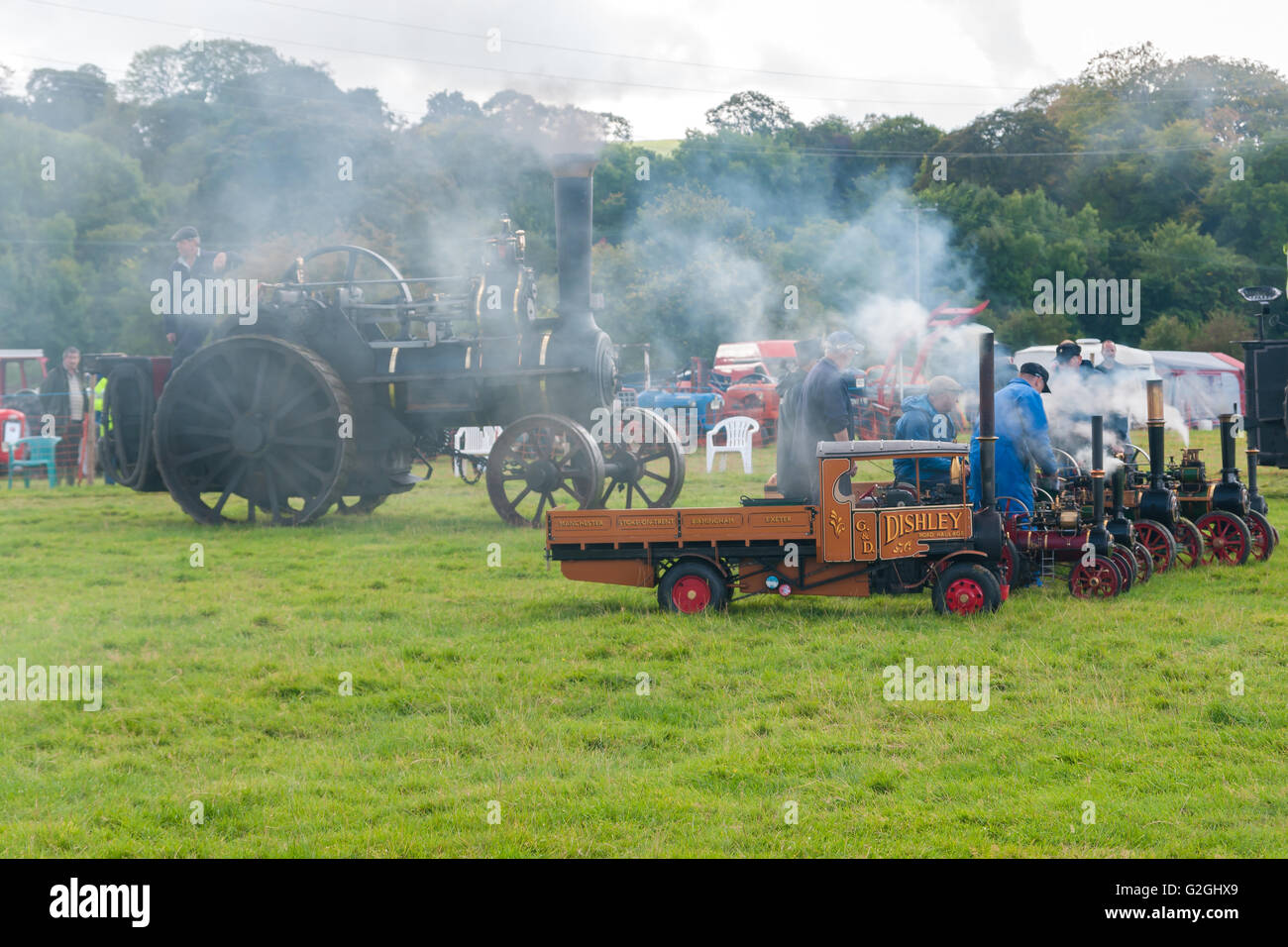 Steam powered traction engine and miniature steam lorries and engines ...