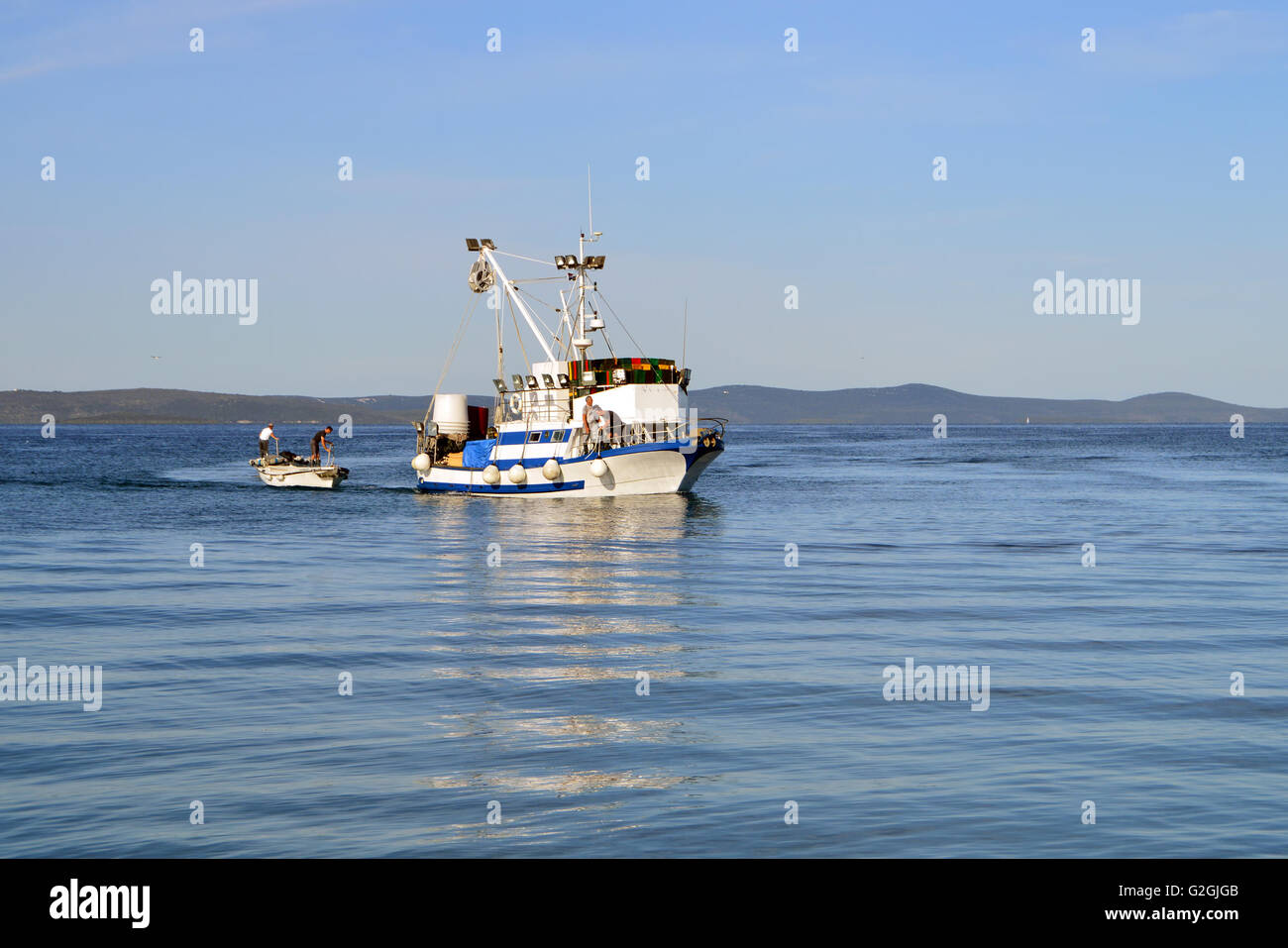Fishermen at sea hi-res stock photography and images - Alamy