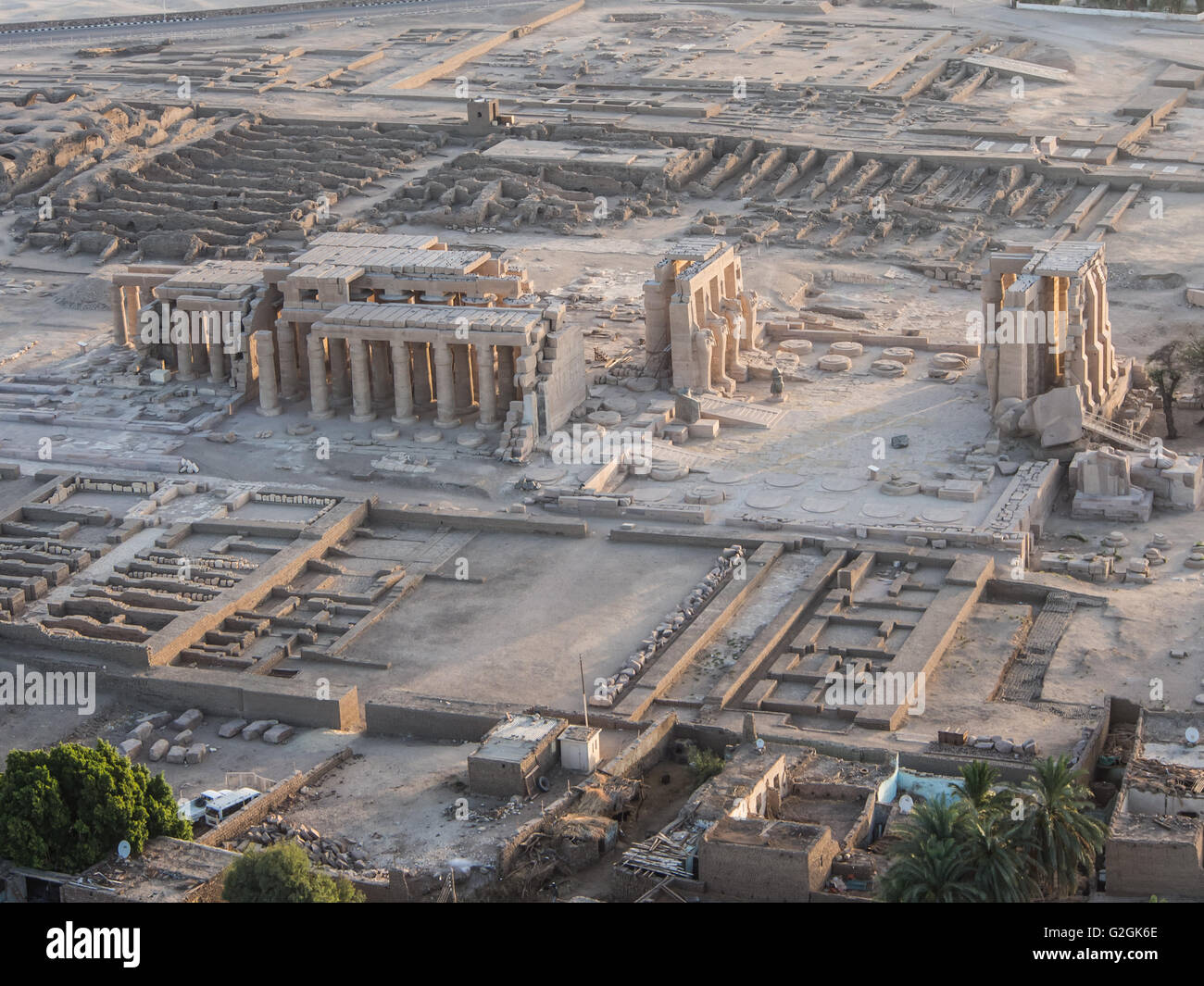 The Ramesseum, Mortuary temple of Ramses II Stock Photo - Alamy