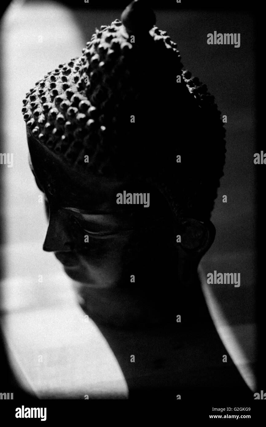 Eastern sculpture hi-res stock photography and images - Alamy