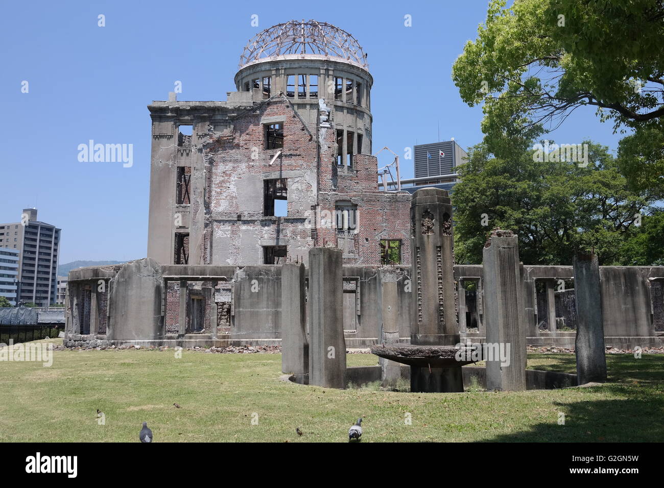 Hiroshima atomic bomb museum hi-res stock photography and images - Alamy