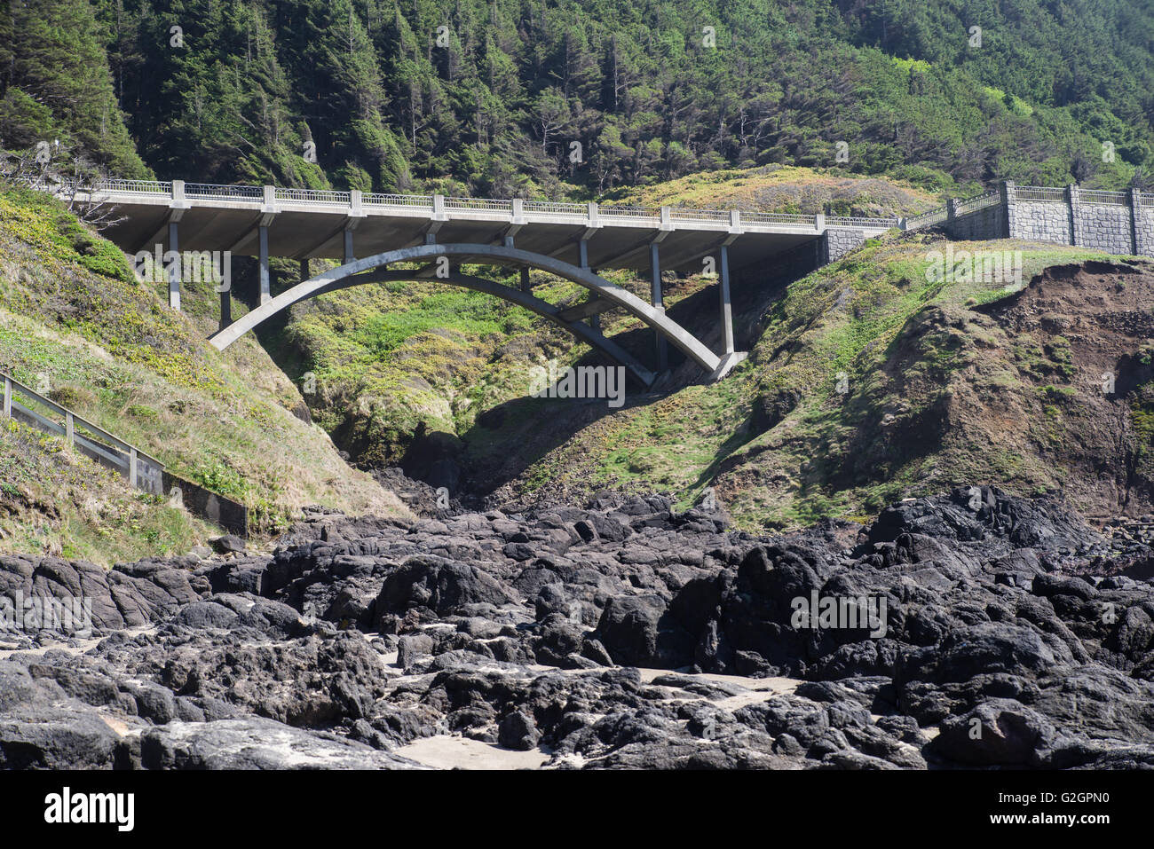 Highway bridge on US 101 on the Pacific Coast Highway. Florence, Oregon ...