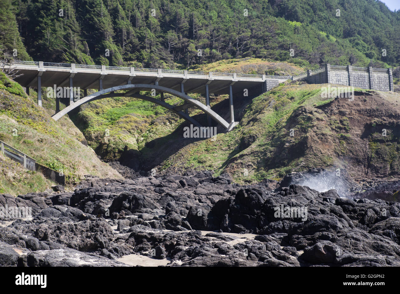Highway bridge on US 101 on the Pacific Coast Highway. Florence, Oregon ...